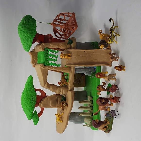 Disney | Toys | Lion Guard Defend Pride Rock Playset And Figure Bundle ...